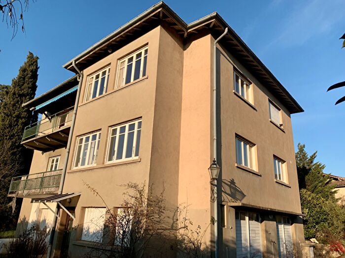 Maisons à vendre et appartements à louer - 1