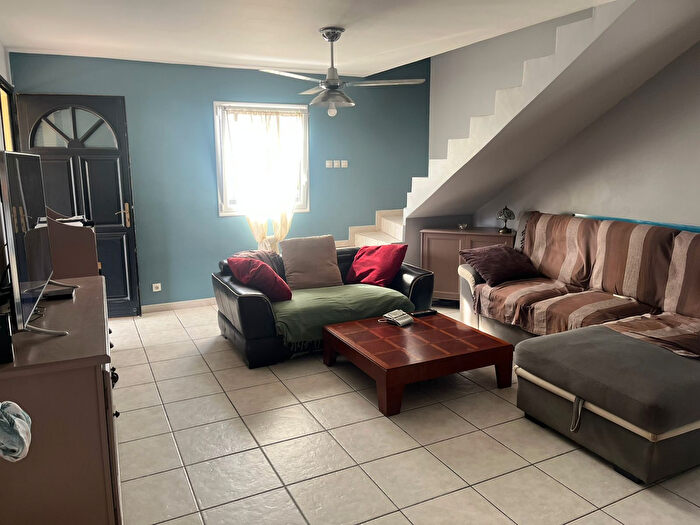 Maison à vendre - Sainte-Suzanne, Quartier Français, Sainte-Vivienne - 4 pièces - 3 chambres