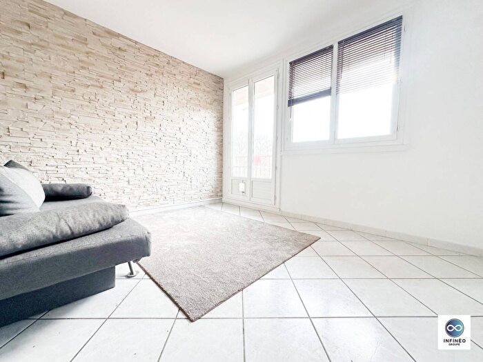 Appartement à louer - Le Marché, Morsang-sur-Orge - 4 pièces - 3 chambres