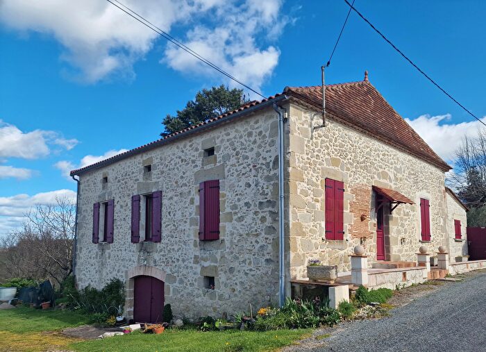 Maison à vendre - Cancon - 10 pièces - 5 chambres