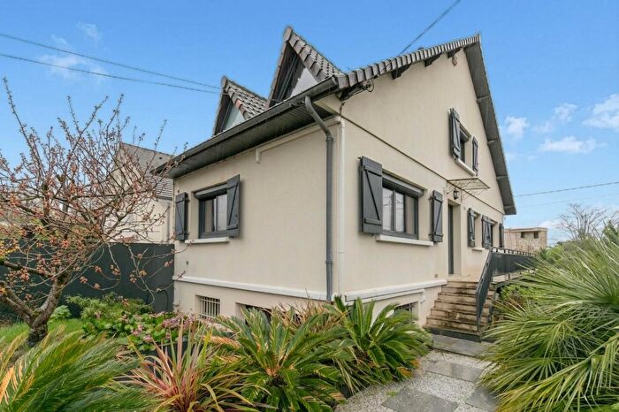 Maison à vendre - Chennevières-sur-Marne, Mon idée - 5 pièces - 3 chambres