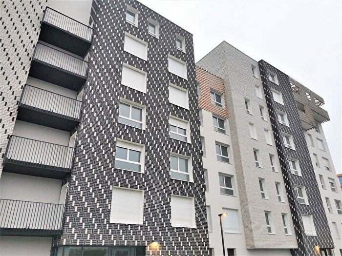 Cheminots-Acacias-Faubourg de Lille, Valenciennes : Appartement 1 pièce à louer