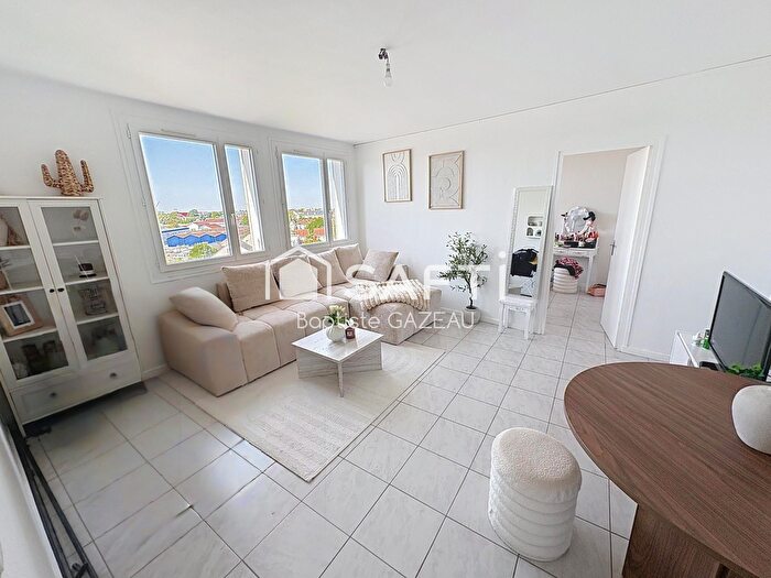 Bourges, Centre-ville, Charlet, Lahitolle, Pignoux, Sembat - Appartement 3 pièces à vendre