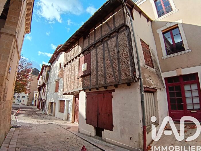 Maison à vendre - Airvault - 10 pièces - 3 chambres