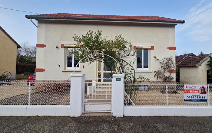 Maison à vendre - Génelard - 5 pièces - 4 chambres