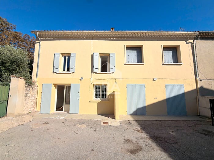 Maison 3 pièces à louer à Le Puy-Sainte-Réparade