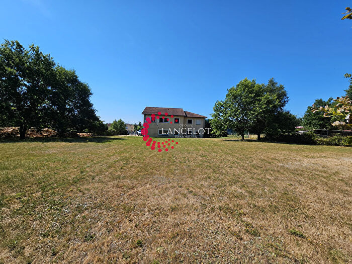 Saint-Genis-les-Ollières : Maison 9 pièces à vendre