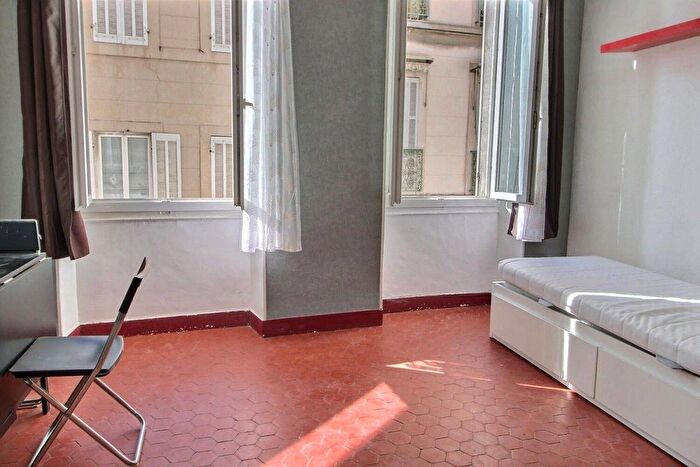 Appartement à louer - La Conception, Marseille ème arrondissement - 1 pièce