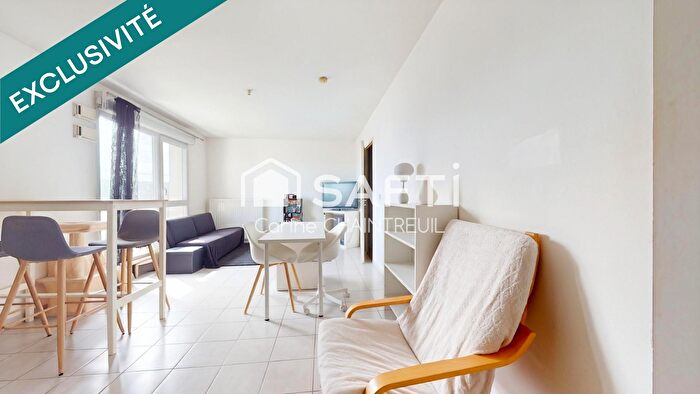 Appartement à vendre - Bron, Le Terraillon - 1 pièce