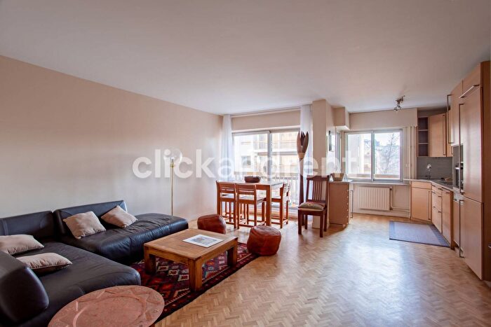 Appartement à louer - République-Saint Ambroise, Paris ème arrondissement - 2 pièces - 1 chambre