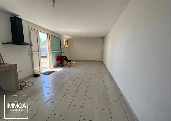 Appartement à louer - Saint-Benoît - 2 pièces - 1 chambre