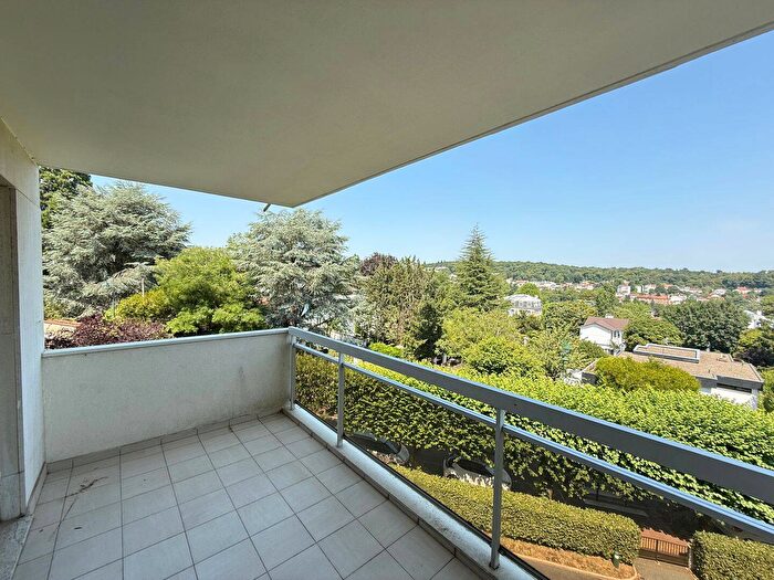 Appartement 3 pièces à Cote d'Argent-Desvallieres-Gambetta, Ville-d'Avray, à louer