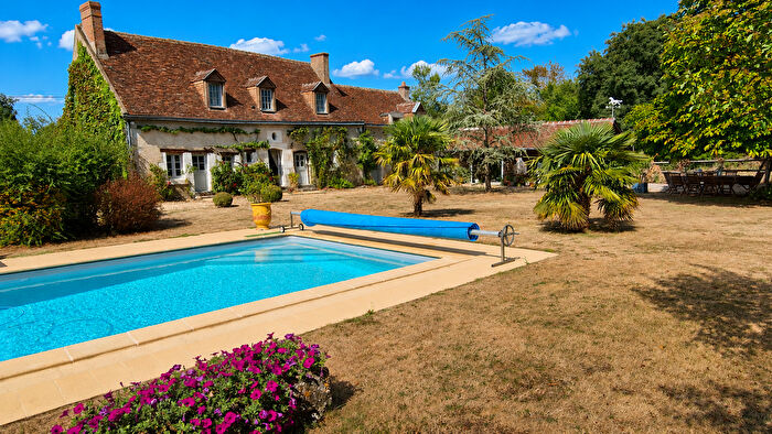 Saint-Branchs : Maison 9 pièces à vendre