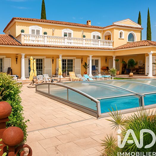 Maison à vendre - Trans-en-Provence - 7 pièces - 5 chambres