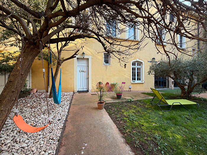 Maison à vendre - Mâcon, Centre-ville - 8 pièces - 5 chambres