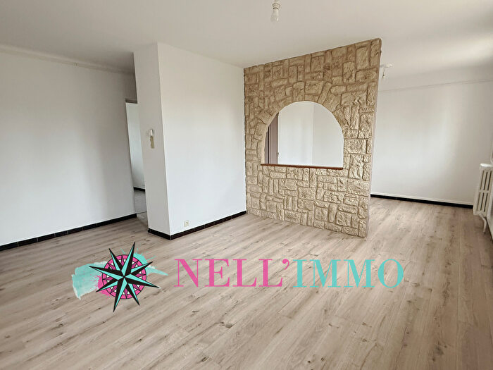 Appartement à vendre - Salon-de-Provence, Canourgues - 4 pièces - 2 chambres