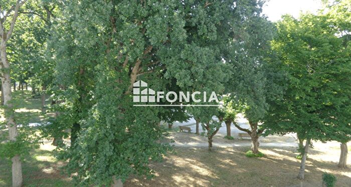 Appartement à vendre - Gien, Centre-ville - 4 pièces