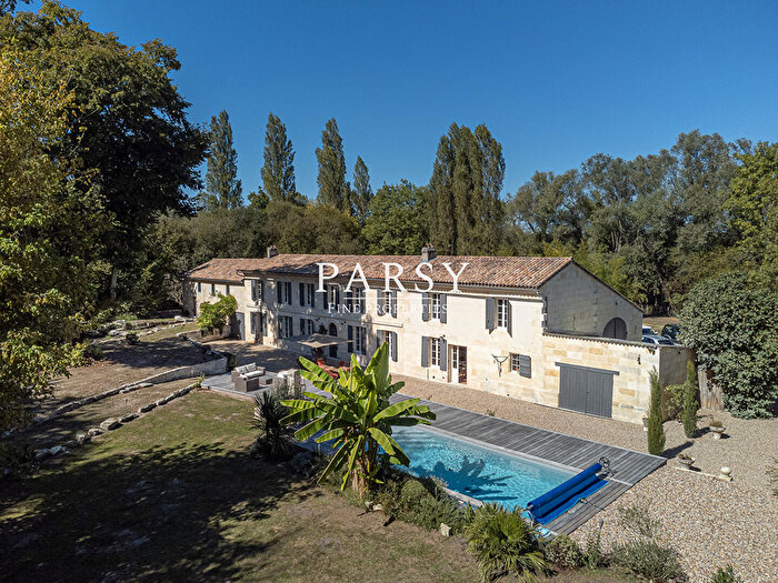 Maison à vendre - Saint-André-de-Cubzac - 12 pièces - 6 chambres