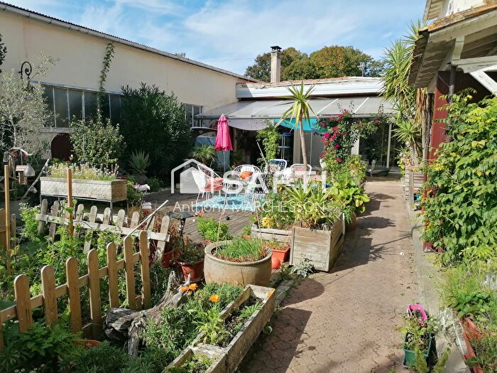 Maison à vendre - Aytré - 9 pièces - 5 chambres