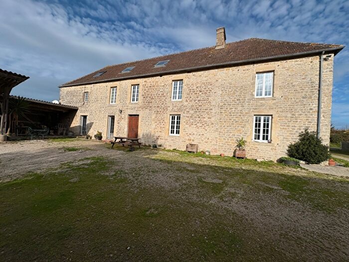 Maison à vendre - Saint-Hilaire-Petitville - 7 pièces - 4 chambres