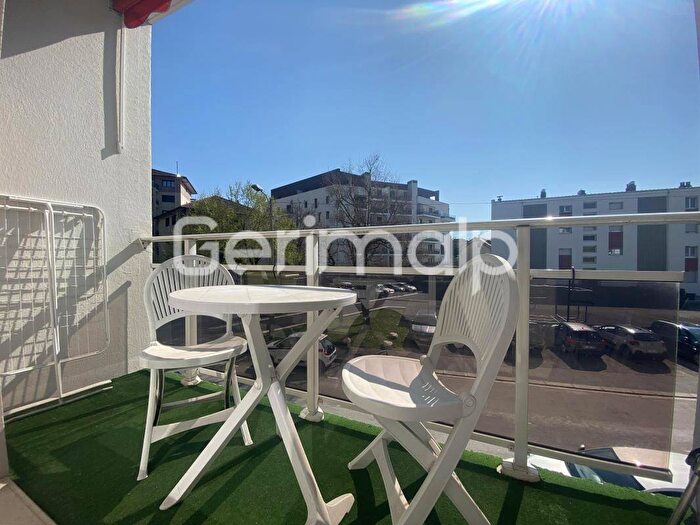 Appartement à louer - Fier, Annecy - 3 pièces - 2 chambres