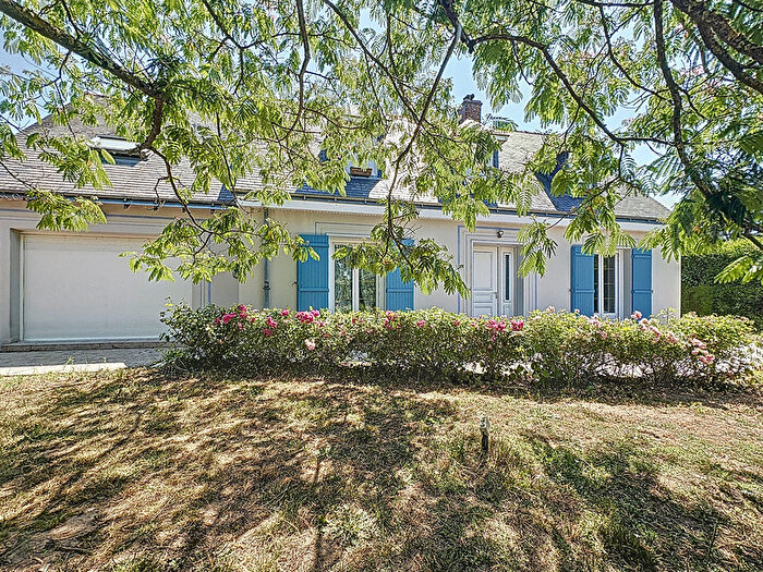 Maison à vendre - Corné - 10 pièces - 5 chambres