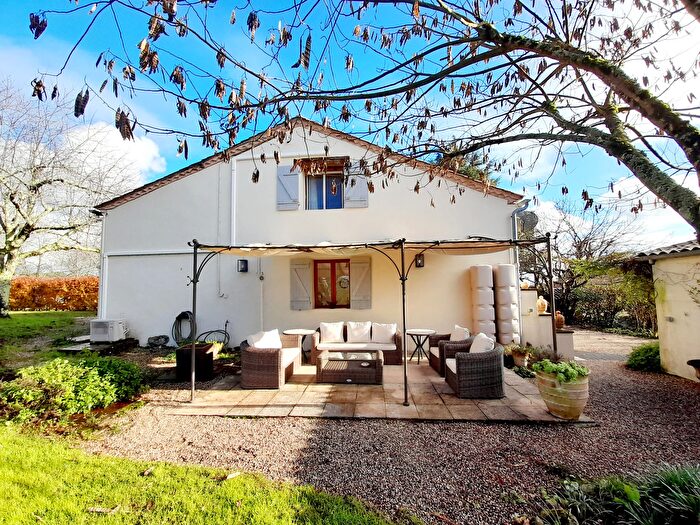 Maison à vendre - Issigeac - 5 pièces - 3 chambres