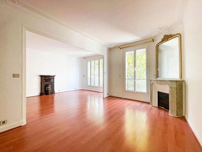 Appartement à vendre - Paris e , Jules Joffrin - 4 pièces - 2 chambres