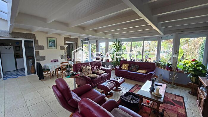 Maison 10 pièces à Athis-de-lOrne, à vendre