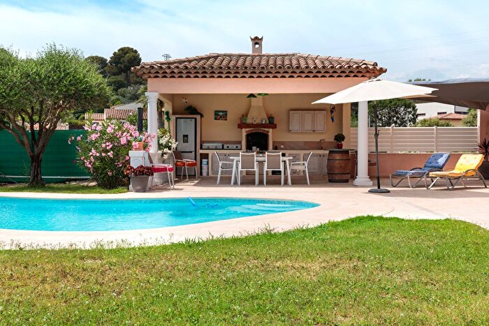 Maison 8 pièces à Mouans-Sartoux, à vendre
