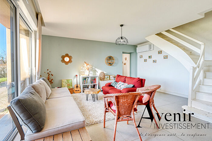 Maison à vendre - Saint-Loup - 7 pièces - 6 chambres