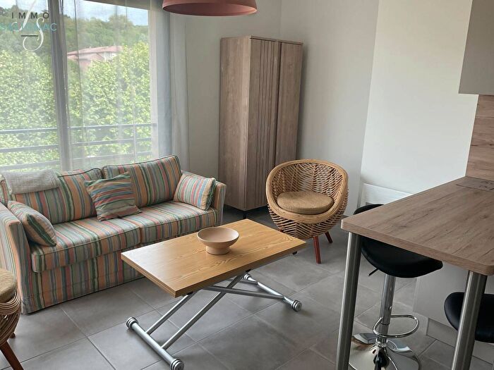 Centre-Saint Germain-Vareilles, Ambérieu-en-Bugey : Appartement 2 pièces à louer