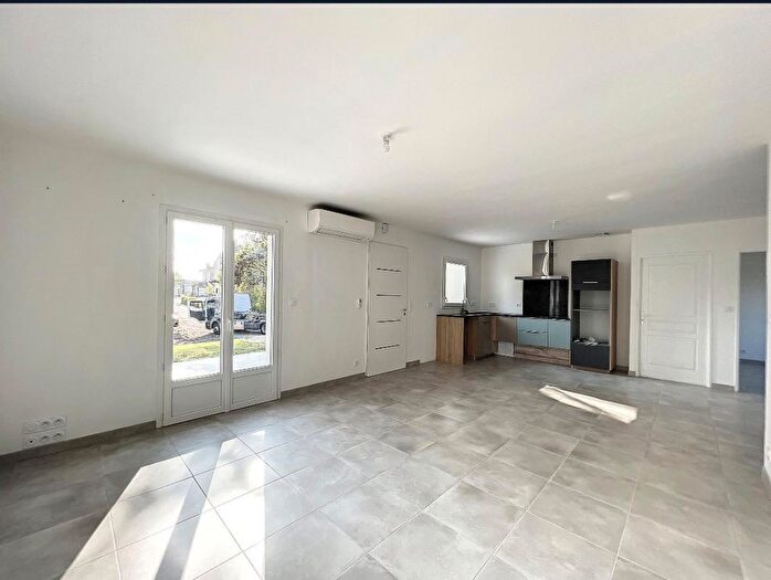 Saint-Antoine-de-Ficalba - Appartement 3 pièces à louer