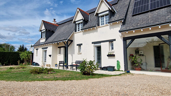 Maison 8 pièces à vendre à Veigné