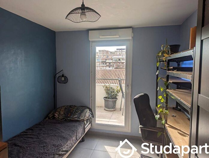 Appartement à louer - Les Chartreux, Marseille ème arrondissement - 1 pièce