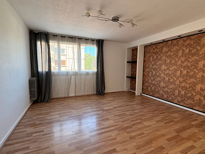 Joué-lès-Tours, Centre-ville - Appartement 3 pièces à louer