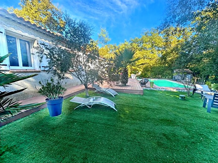 Maison à vendre - Nans-les-Pins - 5 pièces - 4 chambres