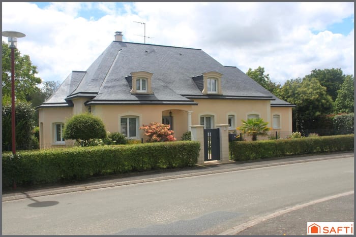 La Chapelle-Anthenaise : Maison 5 pièces à vendre