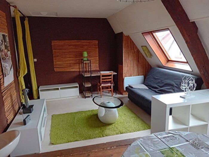 Briand Leclerc, Sens - Appartement 1 pièce à louer
