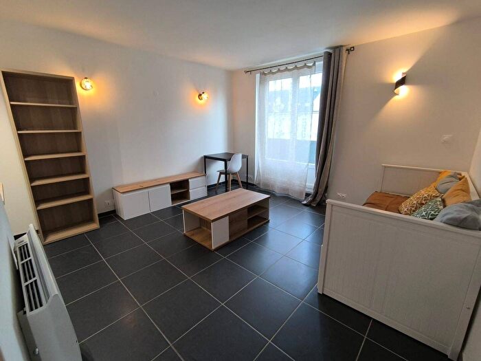 Appartement 1 pièce à louer à Saint-Jean-de-la-Ruelle