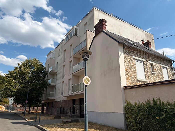 Appartement 5 pièces à Quartiers Centre, Thabor, Oberthür, à louer