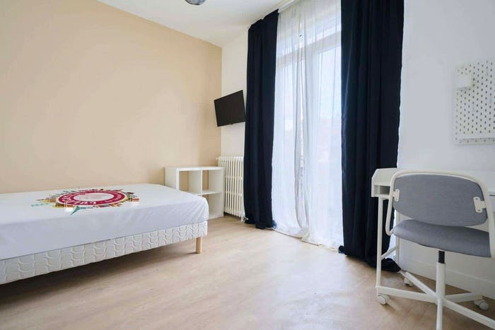 Gabriel Péri-Estienne d'Orves, Colombes : Appartement 1 pièce à louer