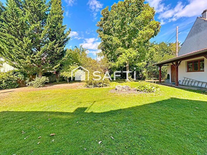 Maison à vendre - Chatou, Est - 6 pièces - 4 chambres