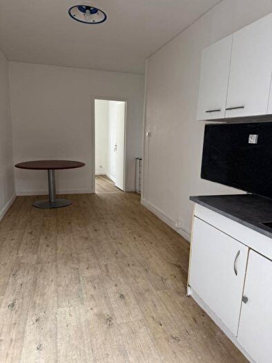 Sud, LArbresle - Appartement 2 pièces à louer