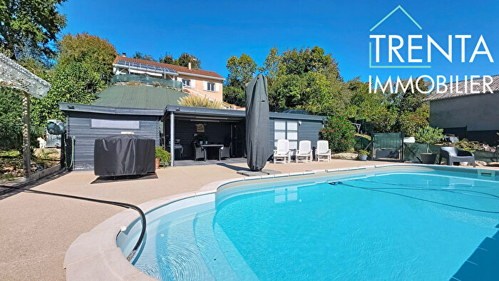 Maison 4 pièces à La Tour-du-Pin, à vendre