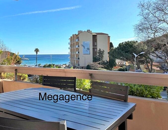 Appartement 3 pièces à Le Lavandou, Centre-ville, Plage du Lavandou, Pointe Pilon, à vendre