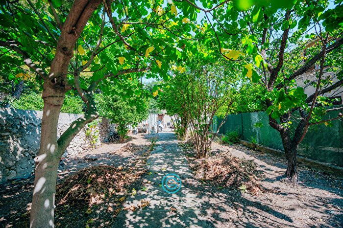 Marseille 10ème, La Capelette : Maison 5 pièces à vendre