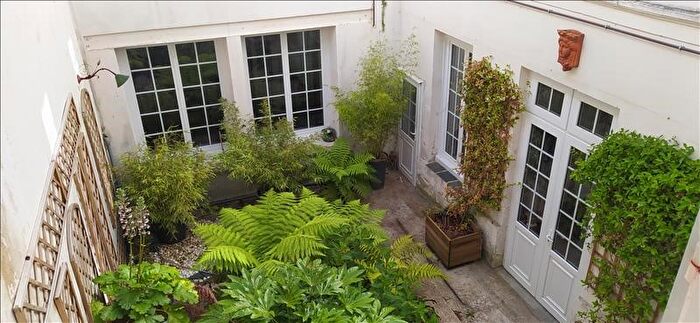 Maisons à vendre et appartements à louer - 1