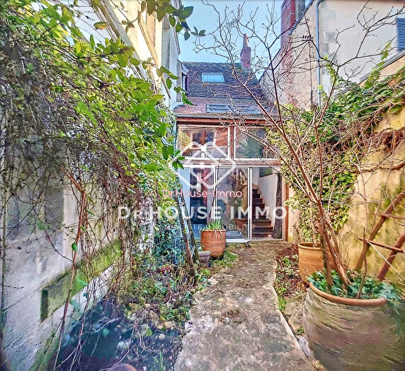 Maison à vendre - Buzançais - 6 pièces - 4 chambres