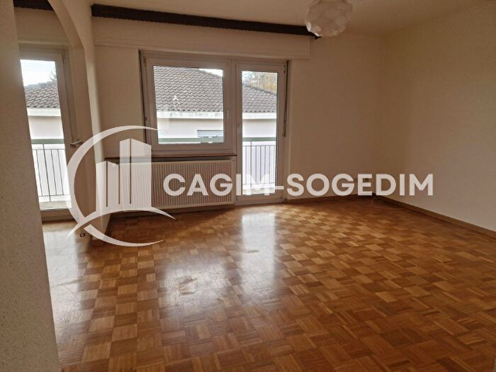 Saint-Louis, Centre-ville : Appartement 3 pièces à vendre